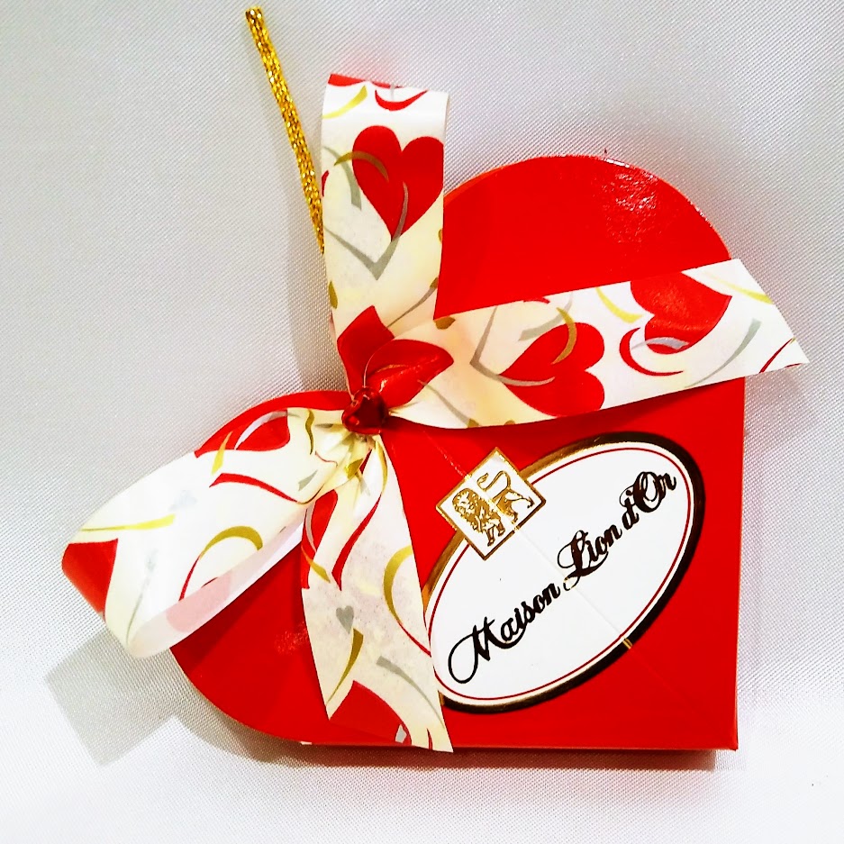 Estuche corazón con bombones - Bombones